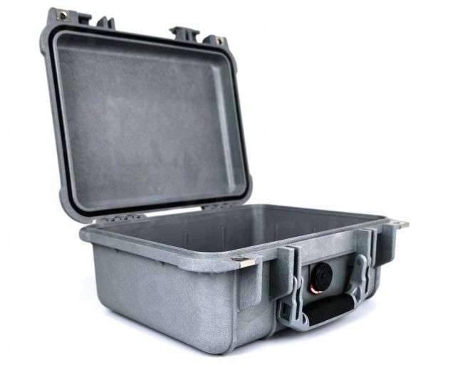 Buy - Peli 1400 Protective Case - No Foam (1400-001-180)